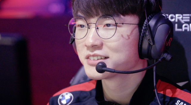 S12半决赛：LPL独苗JDG迎战三冠王T1，LPL再次进入“恐韩时代”_腾讯新闻