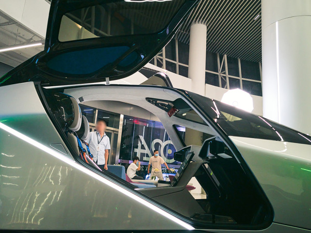 这一次小鹏真上天了！续航35分钟/130km/h 但你想买可不容易？_腾讯新闻