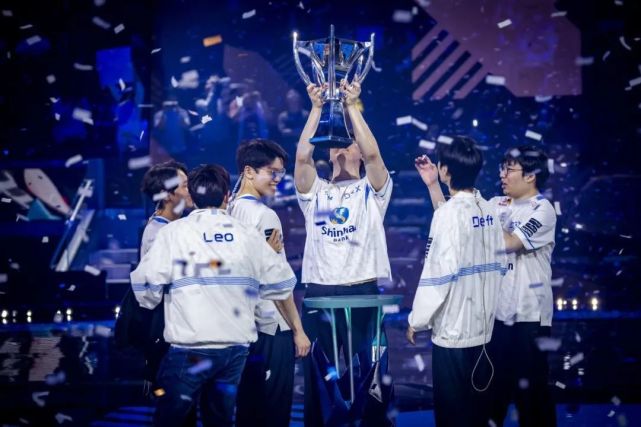 DRX逆袭S12世界赛，我看懂了电竞精神的真正含义_腾讯新闻