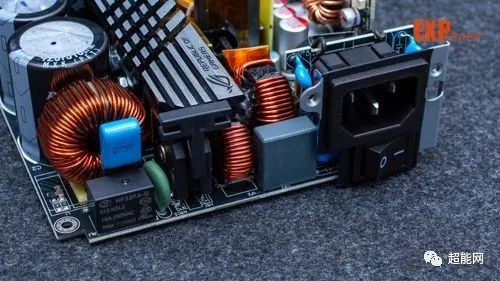华硕rog Loki洛基1000w Platinum电源评测高功率、紧凑且强悍的小旗舰腾讯新闻 1989