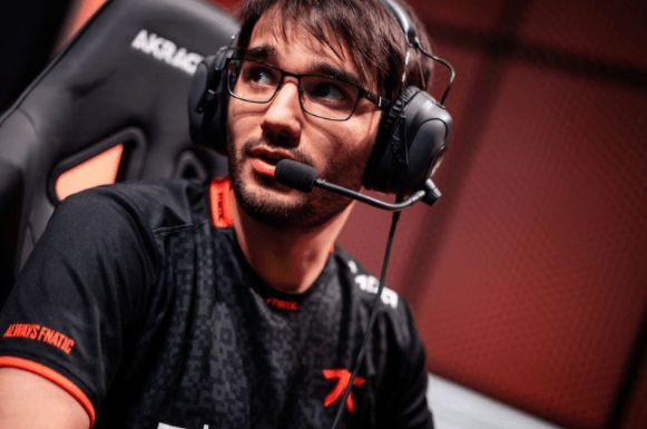 Rekkles重回FNC担任ad，Hylissang转会MAD_腾讯新闻