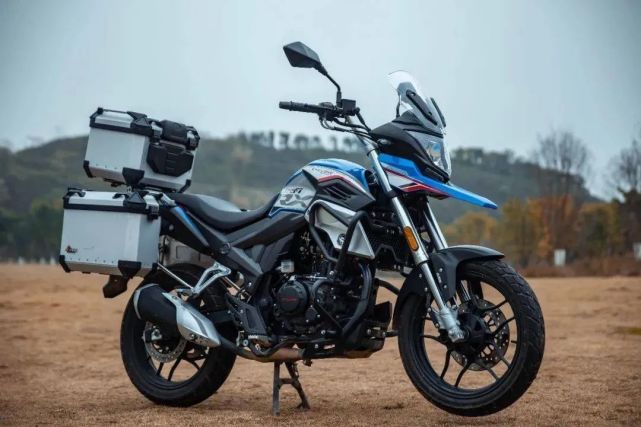 两款入门热门休旅谁更能打：赛科龙RX250对比豪爵DL150_腾讯新闻