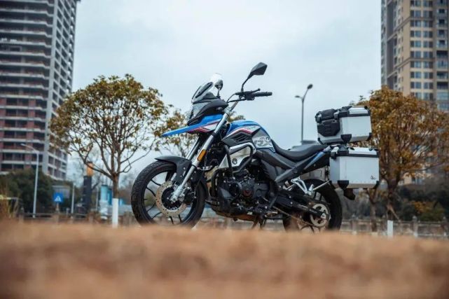 两款入门热门休旅谁更能打：赛科龙RX250对比豪爵DL150_腾讯新闻