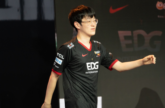 LPL大事件，EDG向联盟申诉！Scout与老家决裂，Viper可惜了_腾讯新闻