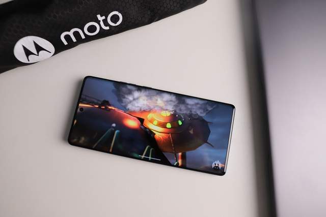 3399元起！moto X40首发评测：手机中的SUV，性能影像双巅峰_腾讯新闻