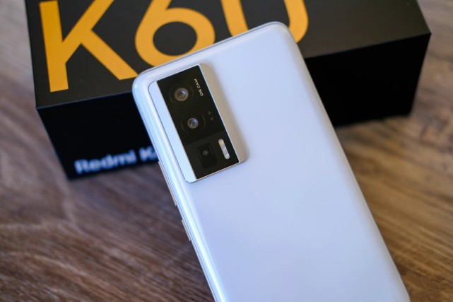 红米K60上手评测：2K屏，骁龙8＋处理器，支持无线充电，值得入手吗？_腾讯新闻