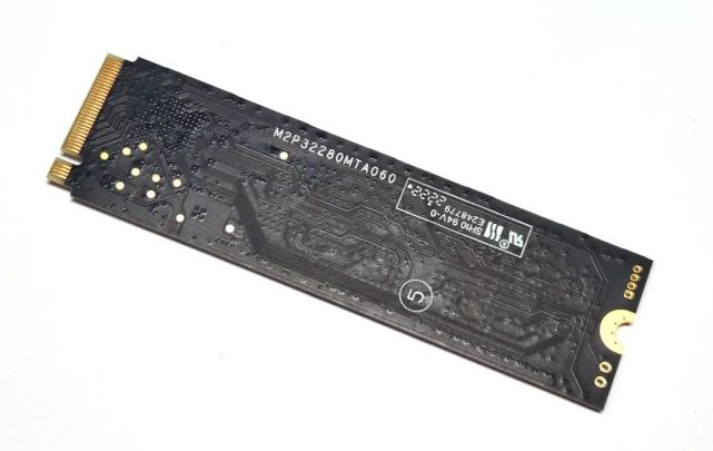 写入寿命长、游戏启动快！长江存储致态TiPlus5000主流SSD实战体验_腾讯新闻