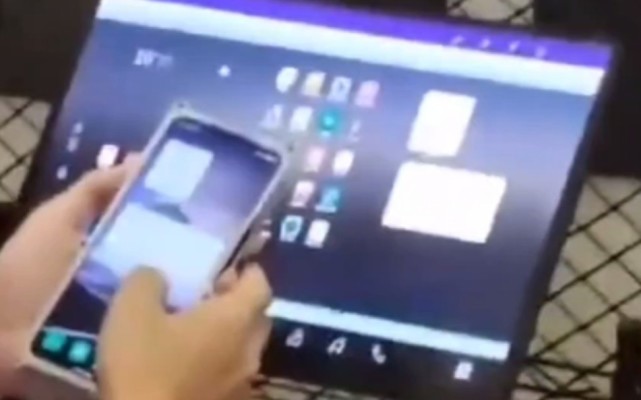 疑似魅族20真机和FlymeAuto车机系统疑曝光：后者支持分屏操作_腾讯新闻