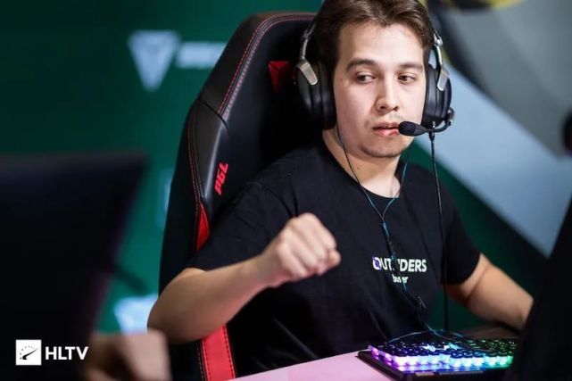 【GO圈新闻】Cloud9签下buster取代interz_腾讯新闻