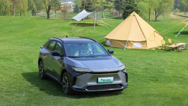 性价比极高，19.98万起，最高续航615公里，广汽丰田bZ4X应该怎么选？_腾讯新闻