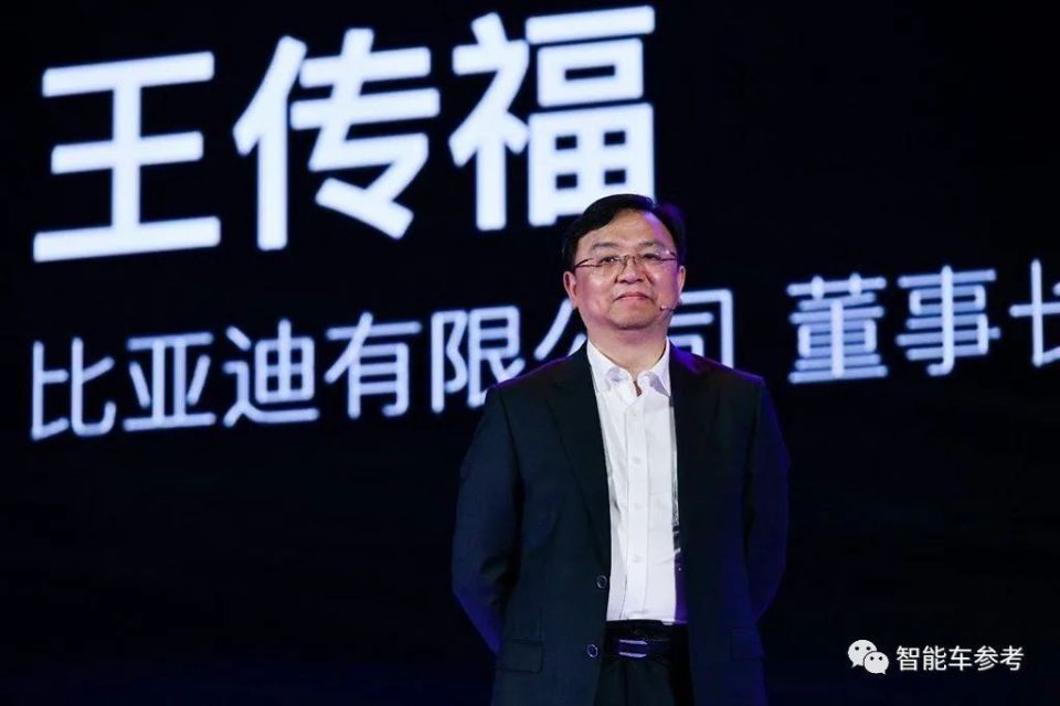 大疆千元级智驾方案炸场！纯视觉NOA，不依赖高精度地图，仅32TOPS算力_腾讯新闻