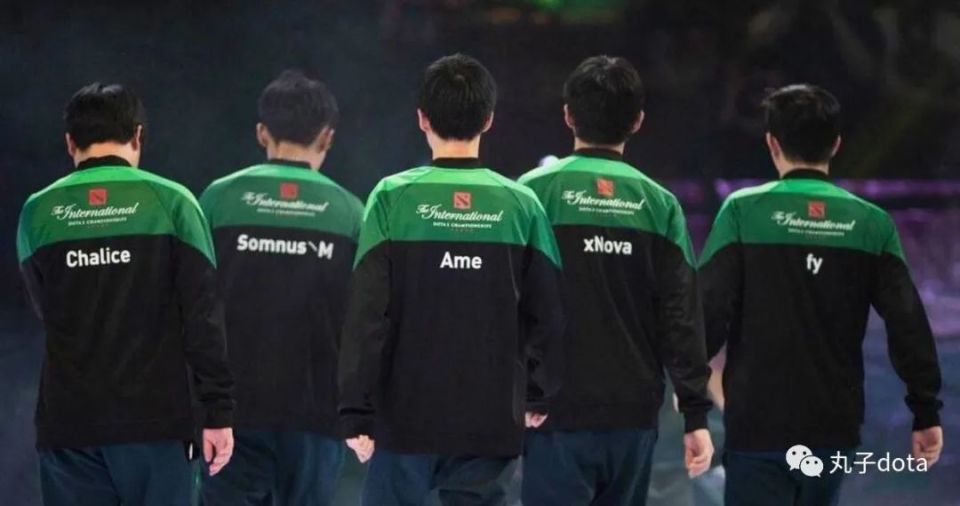 DOTA2：梦回TI8意难平，醉酒的ame抱着maybe痛哭表示我水人太菜了_腾讯新闻