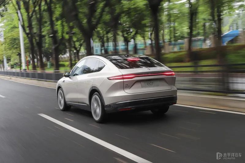 花50多万买蔚来EC7，真的要比BBA更香？看完懂得都懂！_腾讯新闻