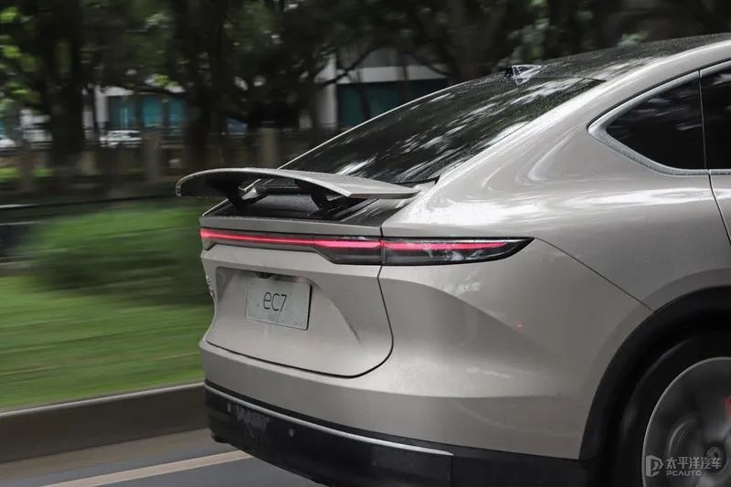 花50多万买蔚来EC7，真的要比BBA更香？看完懂得都懂！_腾讯新闻