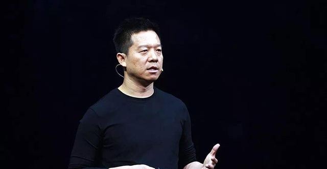贾跃亭辞去CEO转任CPUO 毕福康接任加速FF融资及变革_腾讯新闻