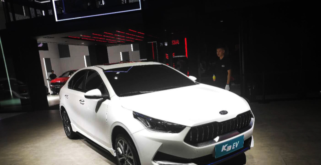 NEDC续航490km，起亚K3纯电动版将于6月上市_腾讯新闻