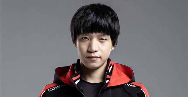 EDG赢RNG后续赛程有点惨，遭遇FPX，形势不容乐观！_腾讯新闻