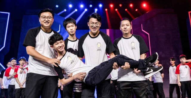 KPL陷入“卖战队”热潮？继BA之后，YTG也确定售卖，Ts或成第3个_腾讯新闻