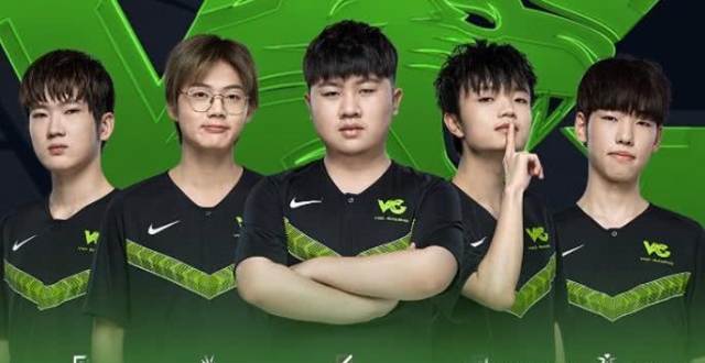 乐言上场，蕉太狼下场！VG以0-2战绩不敌V5：iboy真的尽力了_腾讯新闻