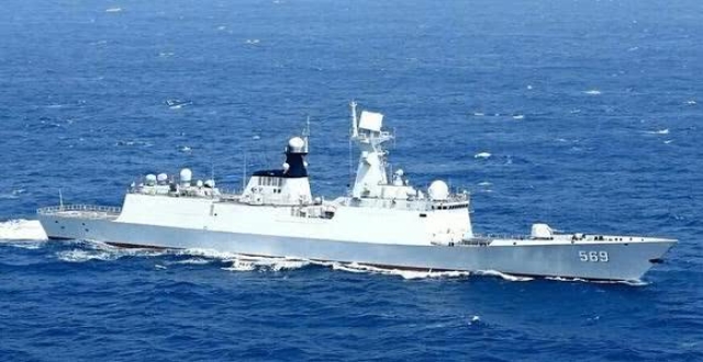054/054A型护卫舰：定位于舰队护航，近中海防卫和反击_腾讯新闻