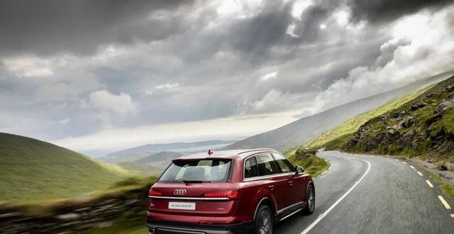 2020款“奥迪Q7”中期大改款，最大340马力，起售价68.98万_腾讯新闻