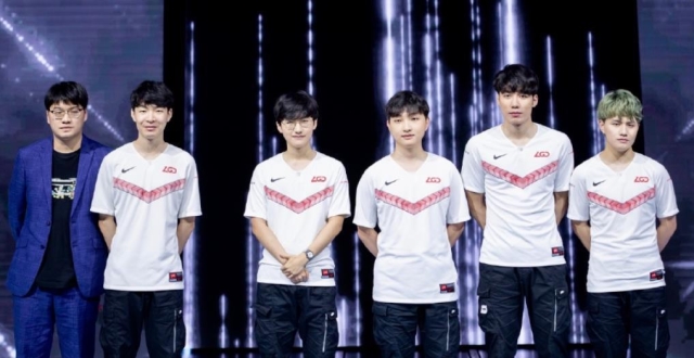 一场BO5改变LPL格局！V5因此被淘汰，IG和FPX最少1队无缘S赛_腾讯新闻