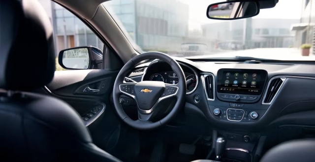 上汽通用雪佛兰全新迈锐宝XL 535T车型上市 售价16.49万元起_腾讯新闻