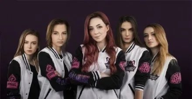 LGD淘汰赛麦克风 兮夜：Mark终于正常了；“S10世界赛最惨的队伍”，一场比赛没打直接回国_腾讯新闻