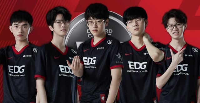 LPL春季赛：EDG2-0击败JDG，拿下4连胜！圣枪哥鳄鱼1追5_腾讯新闻