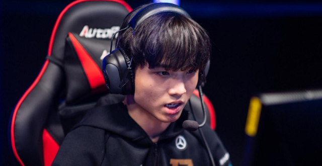 韩服前十唯一LPL选手！XLB欲登顶韩服，新赛季能上场吗？_腾讯新闻