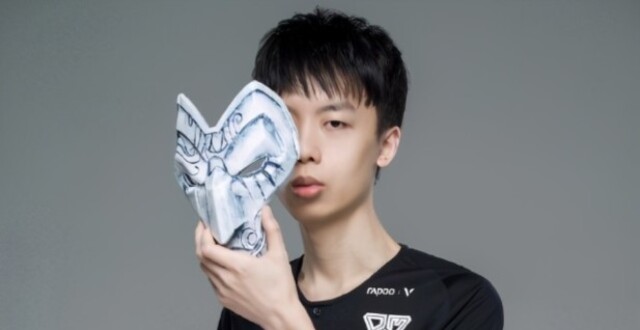 暗示SMLZ？Doinb爆料：有几个自由人要回来了！笑笑预言应验了_腾讯新闻