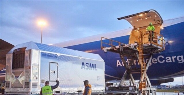 ASML 20年前就开始研制EUV光刻机：日本佳能、尼康嫌太复杂_腾讯新闻