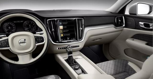 凯迪拉克CT5和沃尔沃S60，选谁更合适？_腾讯新闻