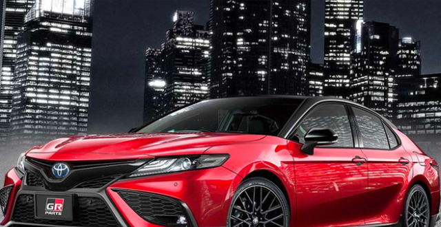 丰田推出全新车型，3.5L＋8AT，全新凯美瑞GR正式发布！_腾讯新闻
