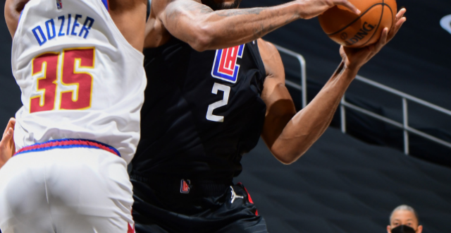 15中5！NBA头号伪巨星露原形，球迷疯狂嘲讽，FMVP恐被逼走_腾讯新闻