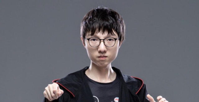 RNG推特官宣：“MXLG”将作为RNG战队的教练重返舞台！_腾讯新闻