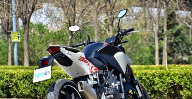 2万多的双缸钢炮 试驾凯越COBRA 321R_腾讯新闻