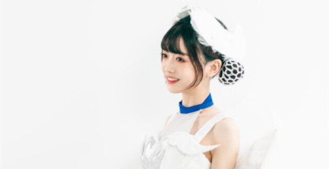 灵儿cos天鹅之梦，小鹿cos瑶，KPL女解说都是绝佳coser_腾讯新闻