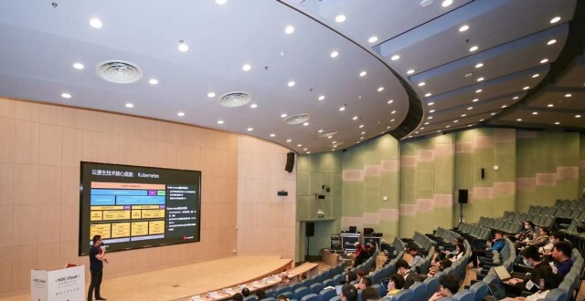 HDC.Cloud 2021高校场次引领产教融合，“智能基座”育未来_腾讯新闻