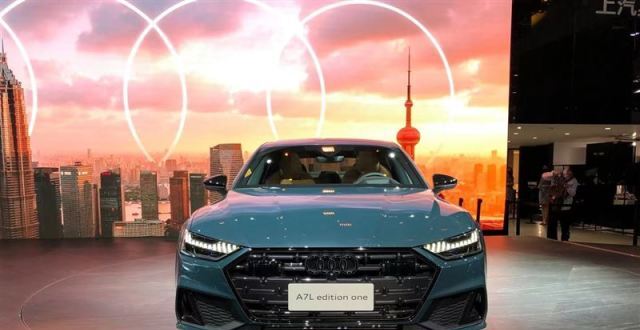 上新了车展｜新款奔驰CLS和国产奥迪A7L哪个在你眼中是“最美”？_腾讯新闻