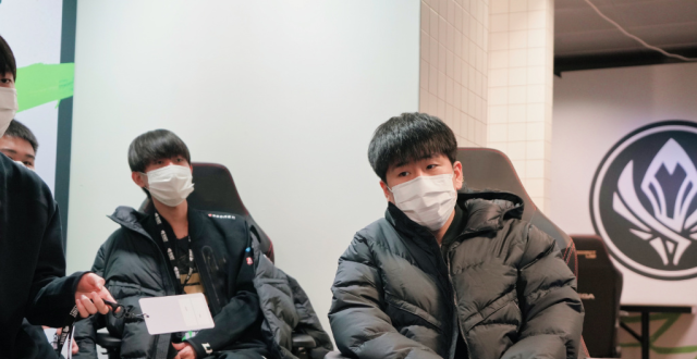 RNG轻取UOL！爆料人：除了RNG和DK 其他队都是陪衬_腾讯新闻