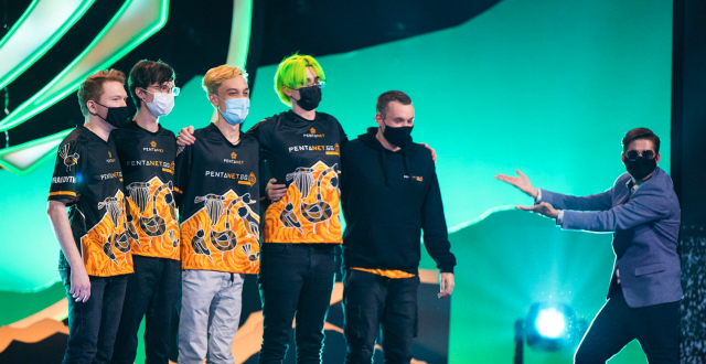 竞早报：RNG小组赛全胜晋级，SMLZ试训UP战队，塔姆确定小幅重做_腾讯新闻