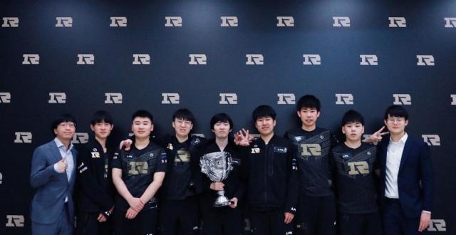 MSI对抗赛：RNG爆冷不敌C9！Cryin被针对，Fudge盲僧乱秀_腾讯新闻