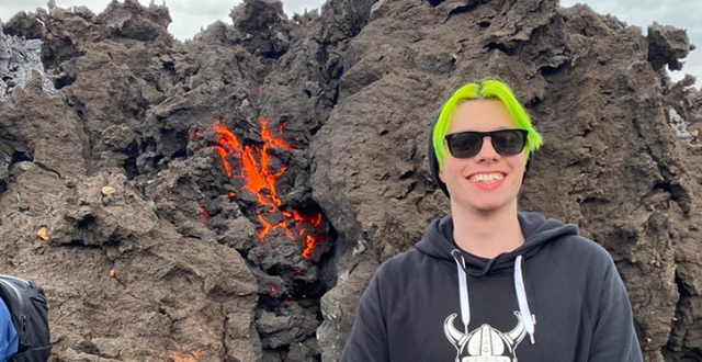 PGG太惨了，被RNG战队19分钟推平基地后发文：我们不是PSG战队_腾讯新闻