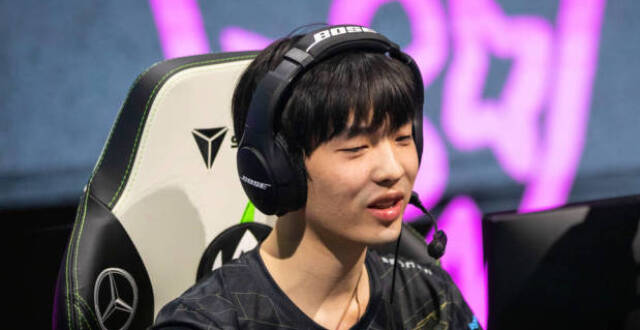 慌了！RNG再次被打成人机，C9全程压制！德云色：Cryin太拖后腿了_腾讯新闻