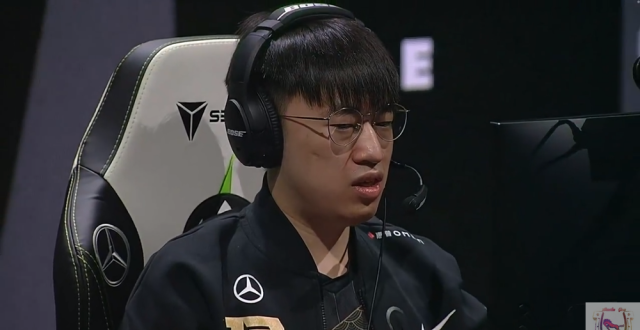 DK卡莎4杀7连胜拿下第一！RNG陷入迷之BP怪圈_腾讯新闻