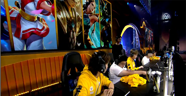 QG击败LGD豪取七连胜，妖刀伽罗五杀，小胖两局MVP打爆晨阳_腾讯新闻