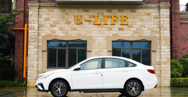 质保延长 新增电池预加热功能 风行S50 EV PLUS抢先实拍_腾讯新闻