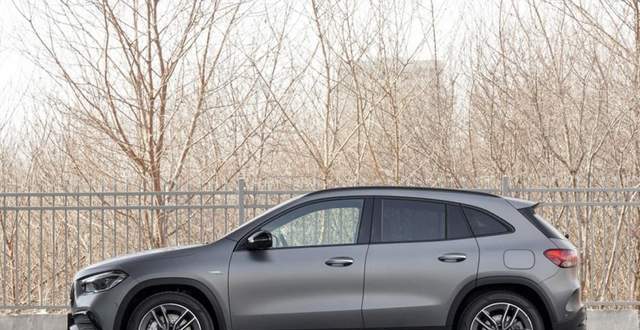 有谁会买这台奔驰GLA，配个2.0T就要卖43.98万，真爱割韭菜_腾讯新闻