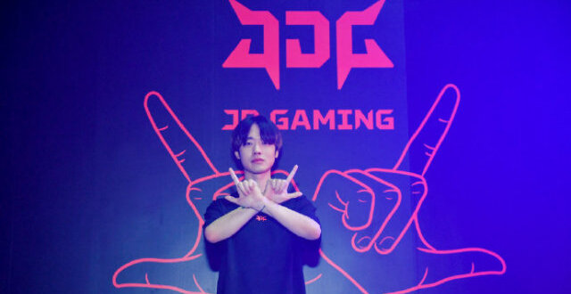 JDG公布夏季赛大名单 大舅子留队 新人AD LPC加盟_腾讯新闻